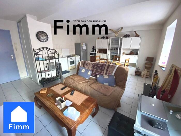 Appartement à louer - Maclas - 2 pièces - 1 chambre