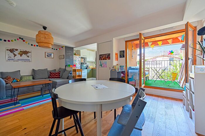 Les Lilas, Sentes, Floréal : Appartement 3 pièces à vendre
