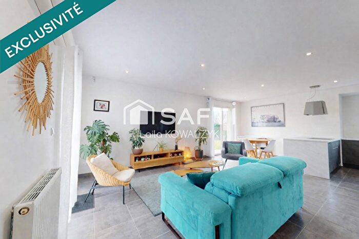 Maison à vendre - LIsle-dAbeau, Côteau de Chasse - 5 pièces - 3 chambres