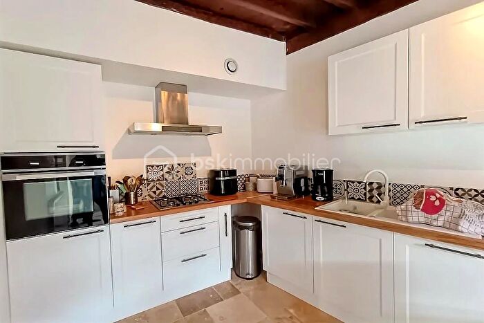 Maison à vendre - Ogeu-les-Bains - 6 pièces - 4 chambres