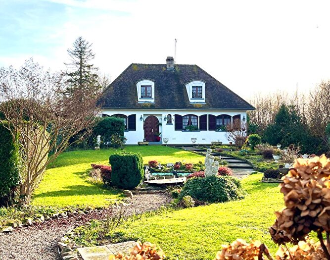 Maison à vendre - Noyon, Centre-ville - 6 pièces - 4 chambres