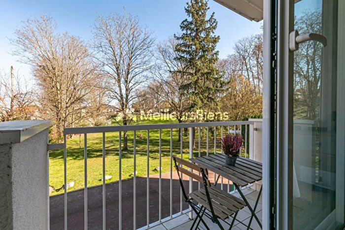 Appartement à vendre - Rueil-Malmaison, Richelieu, Chataigneraie - 1 pièce