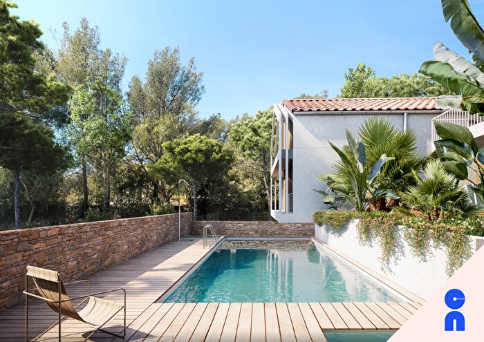 Appartement à vendre - Bormes-les-Mimosas, La Favière, Le Gau, Cap-Bénet, Cabasson, Plages - 2 pièces - 1 chambre