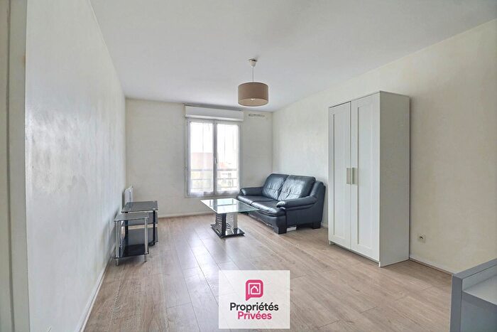 Carrières-sous-Poissy, Saint-Louis, Champfleury : Appartement 2 pièces à louer