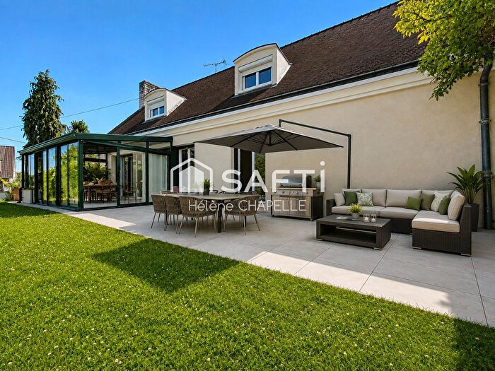 Maison 9 pièces à vendre à Presles