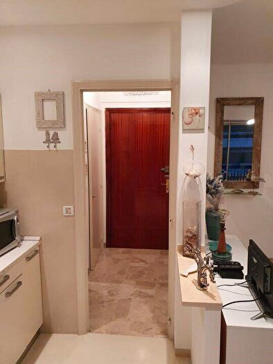 Appartement 1 pièce à Cabbe-Saint Roman, Roquebrune-Cap-Martin, à louer