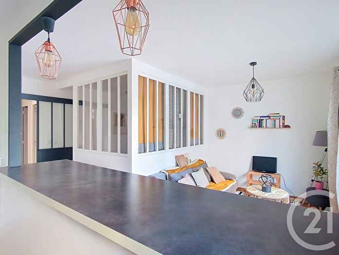 Appartement à vendre - Chartres, Centre-ville - 2 pièces - 1 chambre