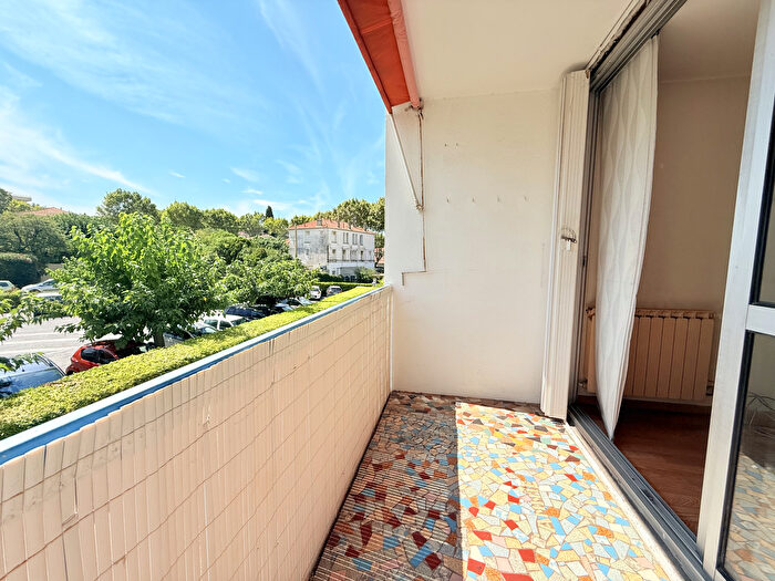 Appartement à vendre - Toulon - 4 pièces - 3 chambres