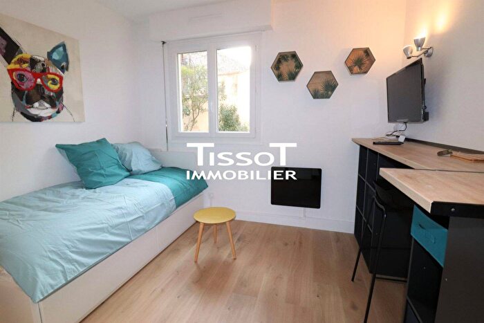 Appartement 1 pièce à louer - Arènes, Nîmes