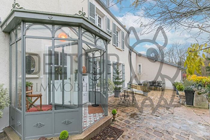 Maison à vendre - Mauperthuis - 11 pièces - 6 chambres