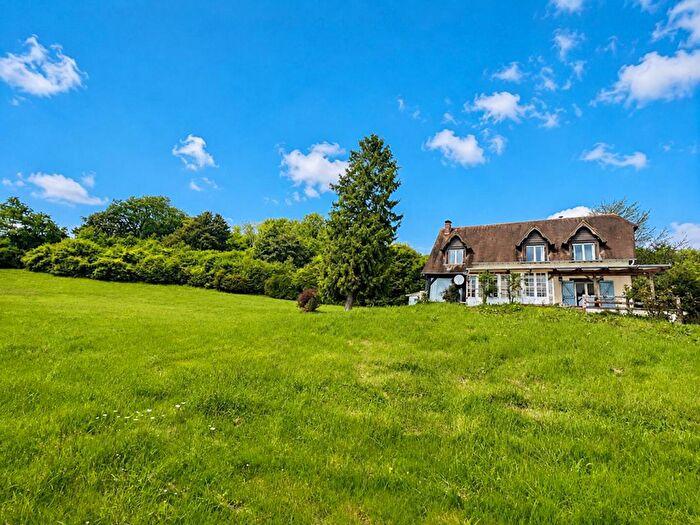 Hermival-les-Vaux - Maison 8 pièces à vendre