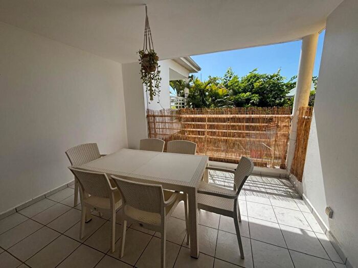 Appartement à louer - Sainte-Anne - 3 pièces - 2 chambres