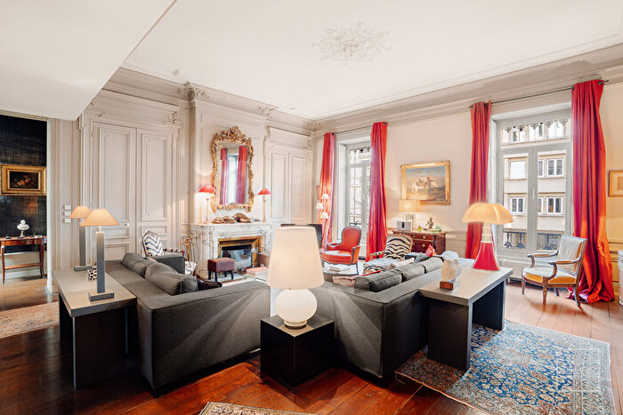 Appartement à vendre - Lyon e , Tête dOr, Vitton - 5 pièces - 3 chambres