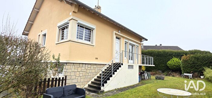 Maison à vendre - Viarmes - 5 pièces - 4 chambres