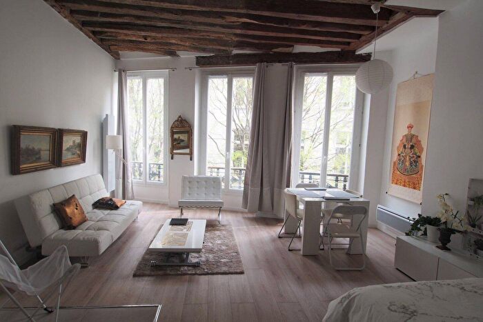 Appartement à louer - Montorgueil-Saint Denis, Paris ème arrondissement - 2 pièces - 1 chambre