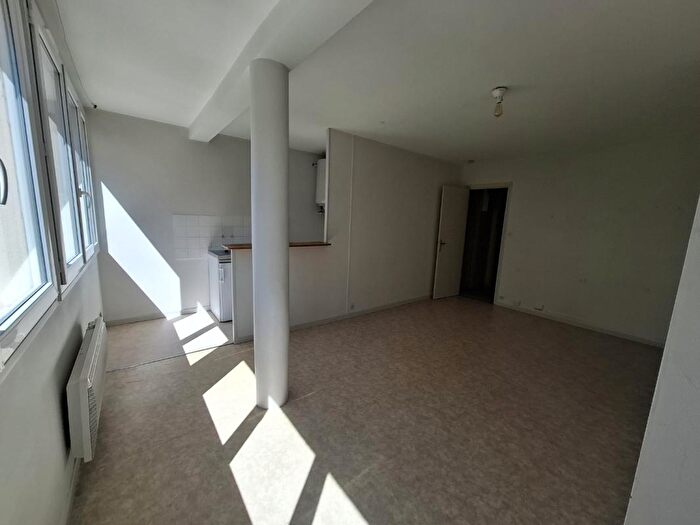 Appartement 1 pièce à louer à Quartiers Centre, Alphonse Guérin