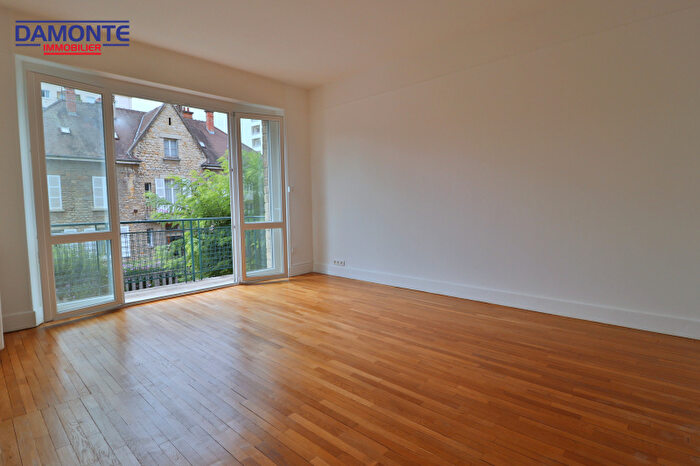 Appartement à louer - Troyes, Jules Guesde - 3 pièces - 2 chambres