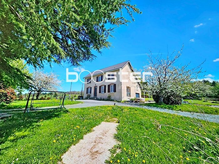 Maison à vendre - Saint-Yrieix-la-Perche - 5 pièces - 4 chambres