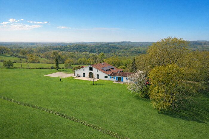 Maison à vendre - Peyrehorade - 12 pièces - 8 chambres