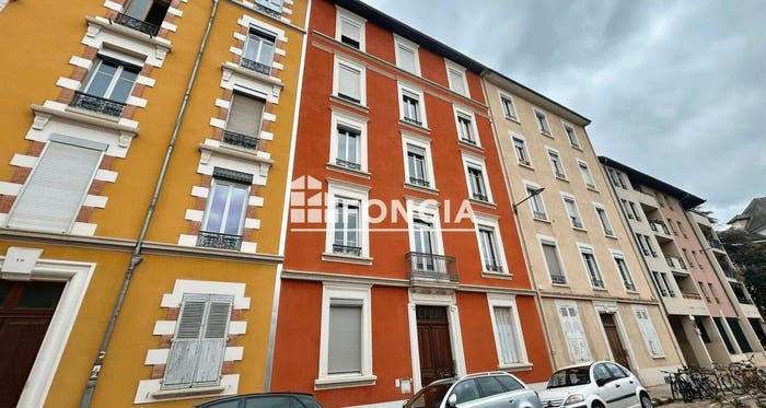 Berriat-Ampere, Grenoble - Appartement 1 pièce à louer