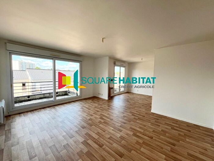 Appartement à louer - Nevers, Centre-ville - 4 pièces - 2 chambres