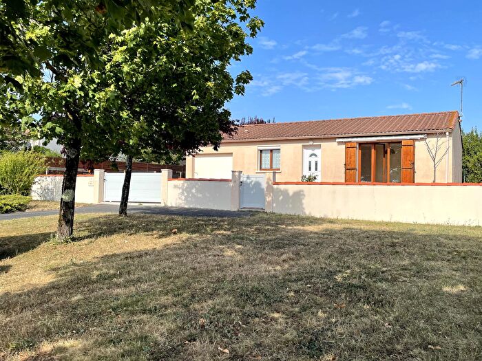 Maison 3 pièces à Saint-Jean-d'Angély, à vendre
