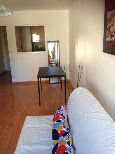 Appartement 2 pièces à Marseille 5ème arrondissement, à louer
