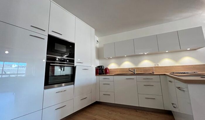 Appartement à louer - Quimper - 4 pièces - 2 chambres