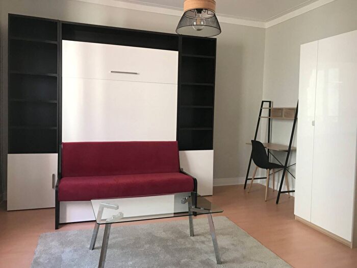 Cernay Jamin-Jean Jaurès-Epinettes, Reims : Appartement 1 pièce à louer