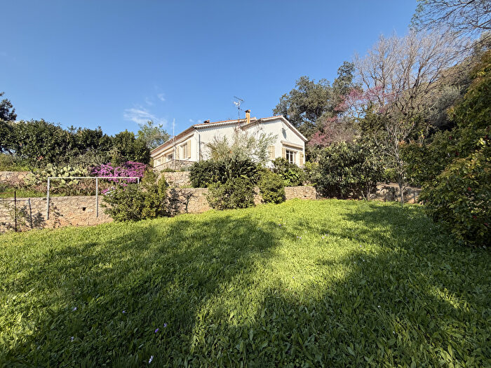 Maison à vendre - Hyères, Maurels - 5 pièces - 3 chambres