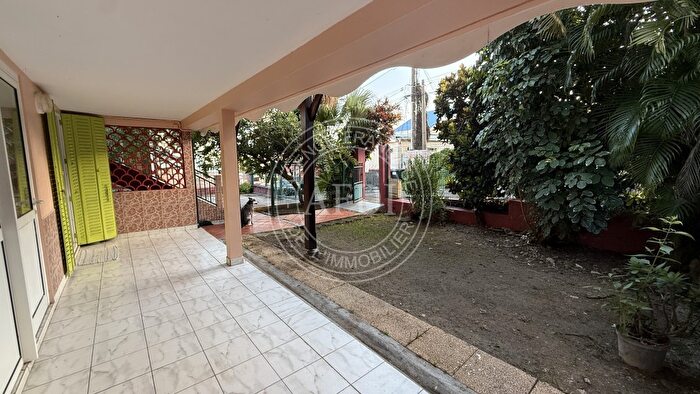 Appartement à louer - Sch lcher, Schoelcher - 3 pièces - 2 chambres