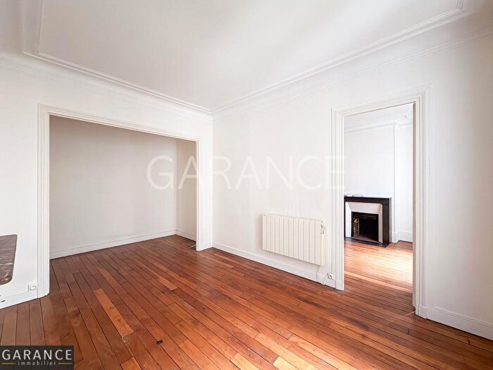 Appartement à louer - Paris e , Bel-Air, Sud - 2 pièces - 1 chambre