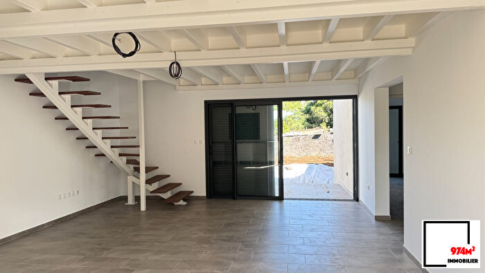 Maison 4 pièces à louer à Saint-Pierre