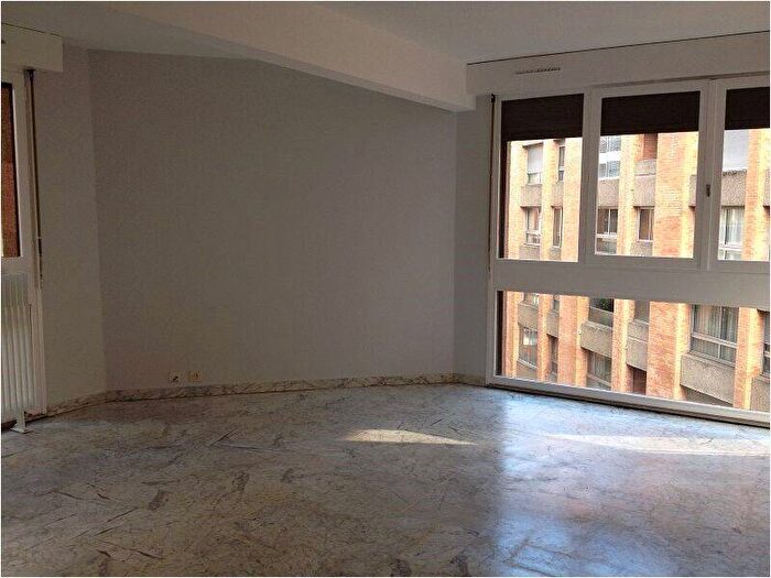 Appartement à louer - Saint-georges, Toulouse - 3 pièces - 2 chambres