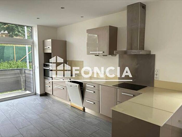 Appartement à louer - Peripherie, Vif - 3 pièces - 2 chambres