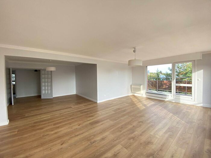 Appartement 6 pièces à Centre-Neuf Bourg-Quesnoy-Delsaux-Musée-Cannoniers-Gare, Valenciennes, à louer