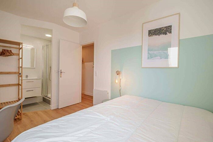 Appartement à louer - Jas de Bouffan, Aix-en-Provence - 1 pièce