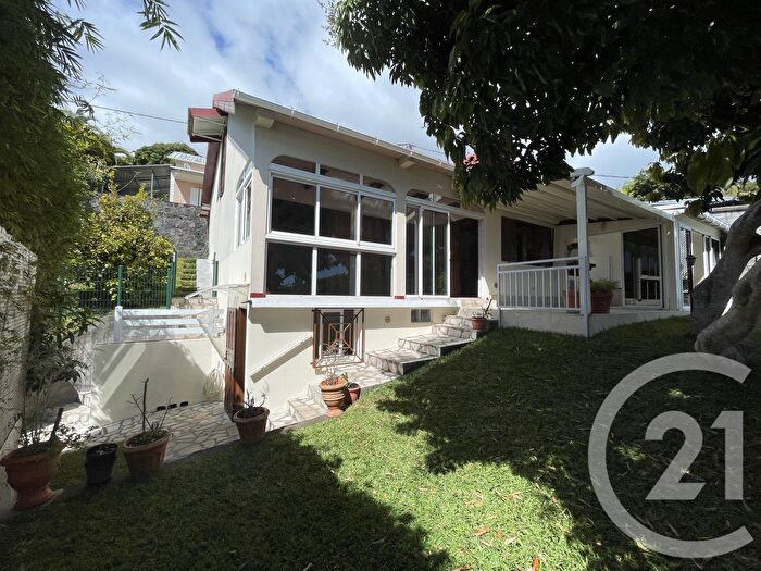 Maison 4 pièces à Saint-Denis, Saint-François, à vendre