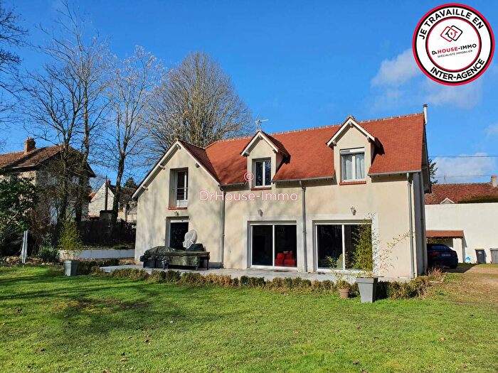 Maison 8 pièces à Chaingy, à vendre