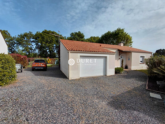 Maison 6 pièces à Coëx, à vendre