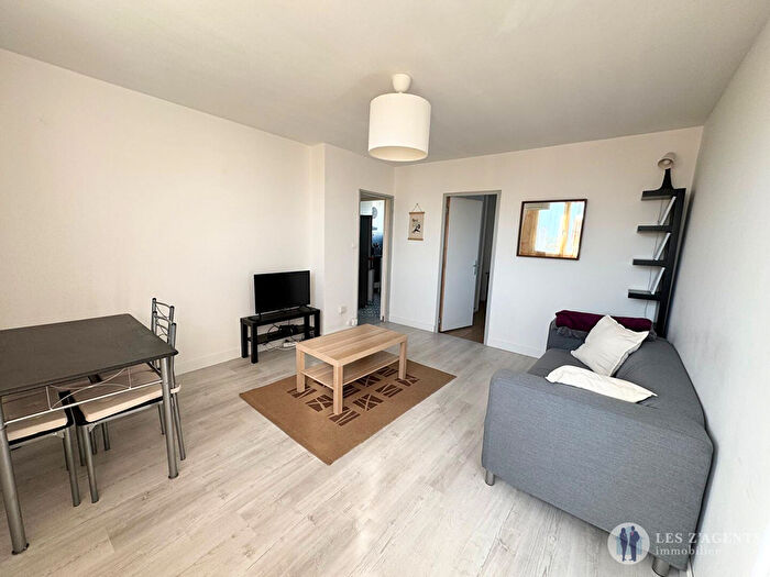 Appartement 4 pièces à Saint-Martin-dHères, Teyssere, à louer