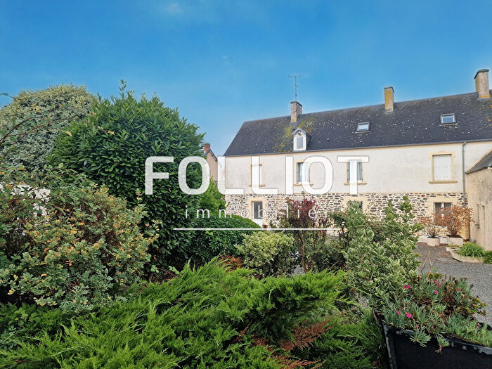 Maison à vendre - Saint-Sauveur-Lendelin - 9 pièces - 7 chambres