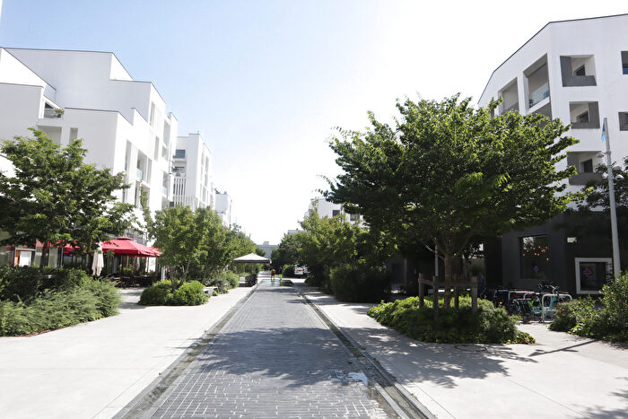 Le Bouscat, Centre-ville, Robert Schuman : Appartement 3 pièces à vendre