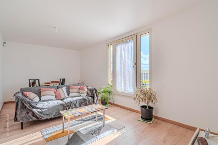 Appartement à vendre - Torcy, Torcy - 3 pièces - 2 chambres