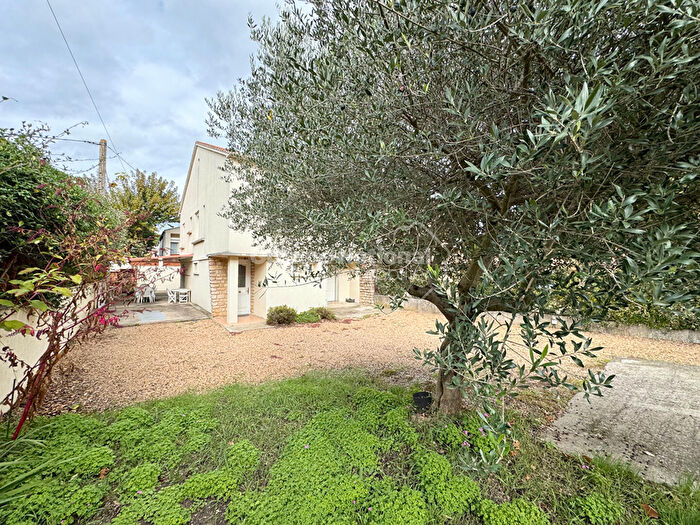 Maison à vendre - Bagnols-sur-Cèze, Capite - 8 pièces - 5 chambres