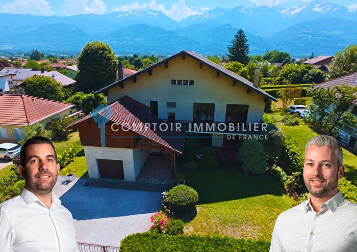 Crolles - Maison 11 pièces à vendre