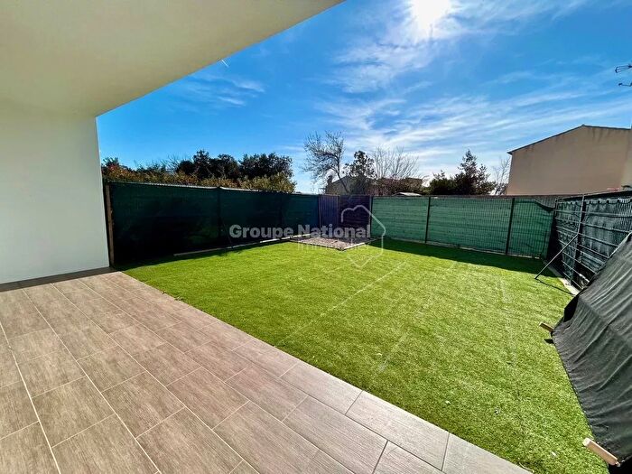 Appartement à vendre - Salon-de-Provence, Lurian, Guinemer, Basses Viougues - 2 pièces - 1 chambre