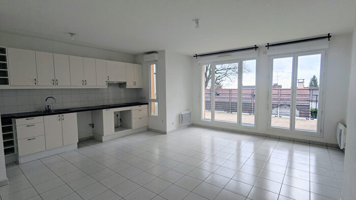 Appartement à louer - Châtenay-Malabry, Malabry - 3 pièces - 2 chambres