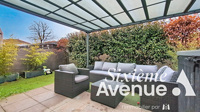 Appartement à vendre - Meyzieu, Sud Est - 3 pièces - 2 chambres