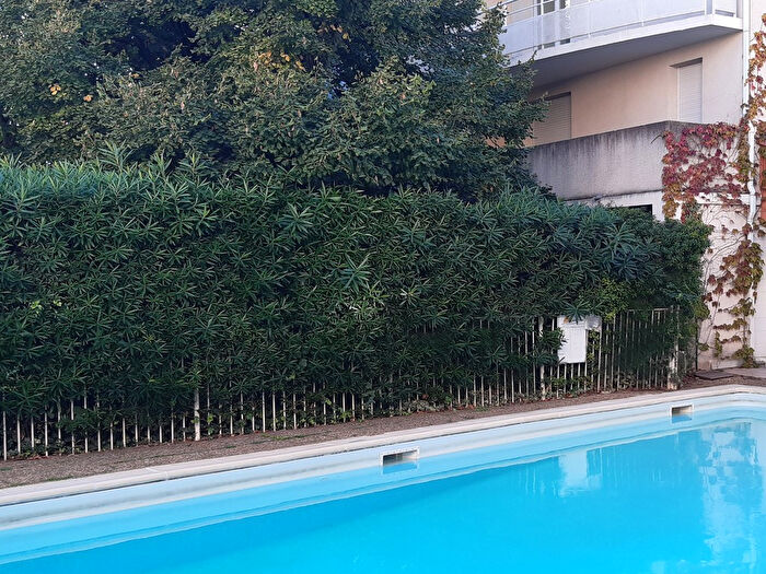 Appartement 2 pièces à Nîmes, Jean Jaurès, à vendre